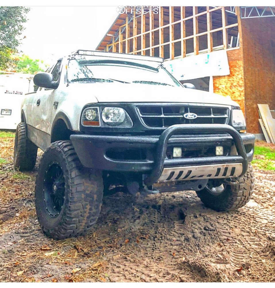 2003 Ford F-150 with 18x9 -12 Fuel Hostage and 35/12.5R18 Federal ...