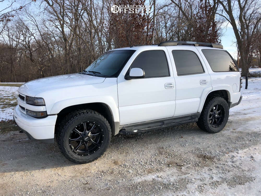 2003 Chevrolet Tahoe with 20x9 0 Moto Metal Mo970 and 285/60R20 Toyo ...