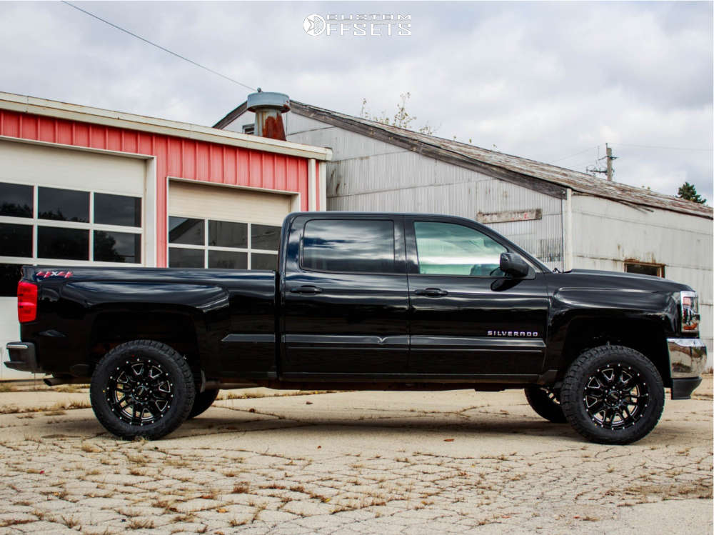 2018 Chevrolet Silverado 1500 with 20x10 -25 Ultra Hunter and 305/55R20 ...