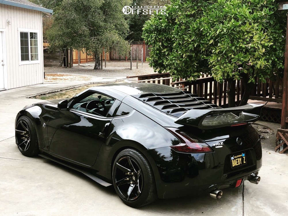 2017 Nissan 370Z with 18x10.5 5 Cosmis Racing S1 and 245/45R18 Yokohama ...