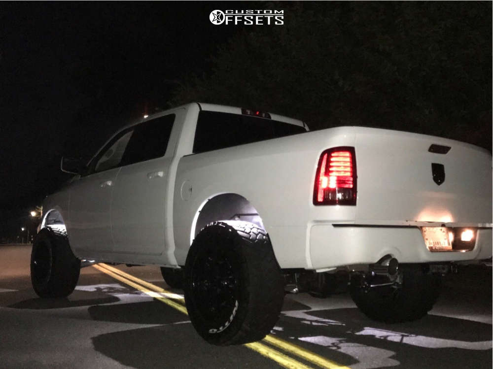 2018 Ram 1500 with 20x12 -44 Fuel Octane and 35/12.5R20 Nitto Trail ...