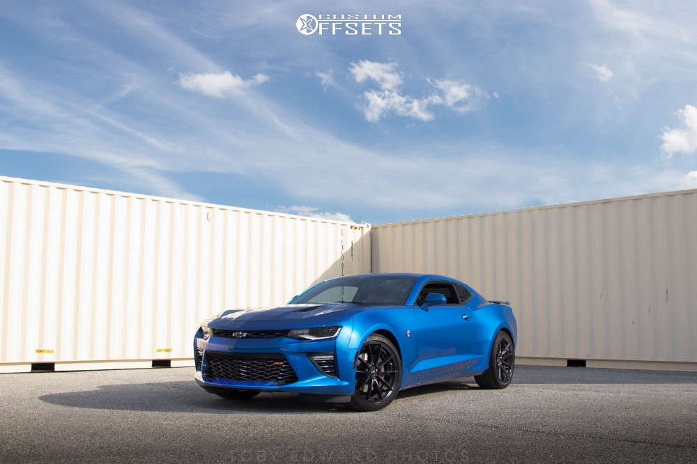 2017 Chevrolet Camaro with 20x9 35 Niche Sector and 245/35R20 Goodyear ...