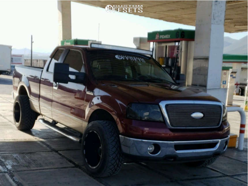 2006 Ford F-150 with 20x12 -44 Ultra Mammoth and 305/50R20 Nitto NT420V ...
