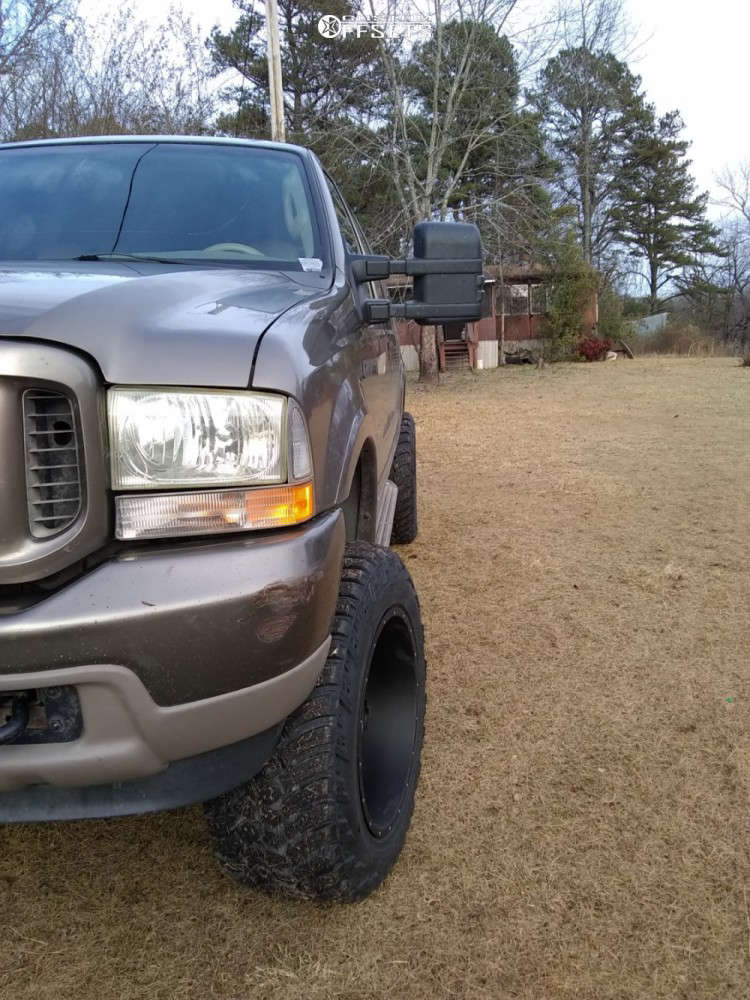 2003 Ford Excursion with 20x12 -44 Raceline Shift and 35/12.5R20 AMP ...