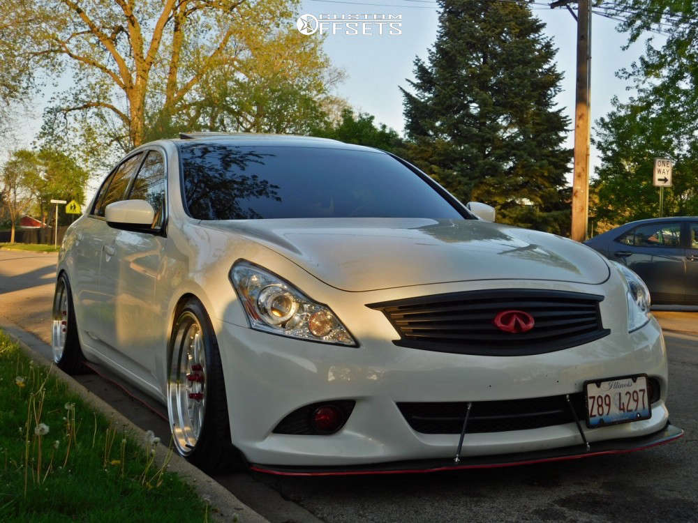 2013 INFINITI G37 with 19x9.5 35 JNC JNC005 and 225/40R19 Westlake Sa07 ...