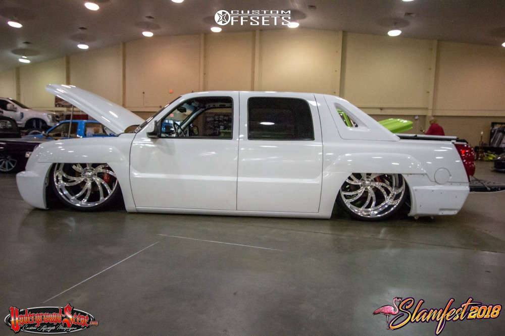 2002 Chevrolet Avalanche with 28x10 -25 Intro Wheels Spyder and 295 ...