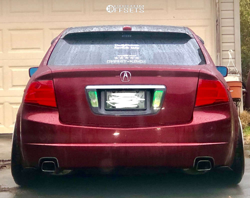 2006 Acura TL with 18x10 19 Starform Type-D Evolution and 235/40R18 ...