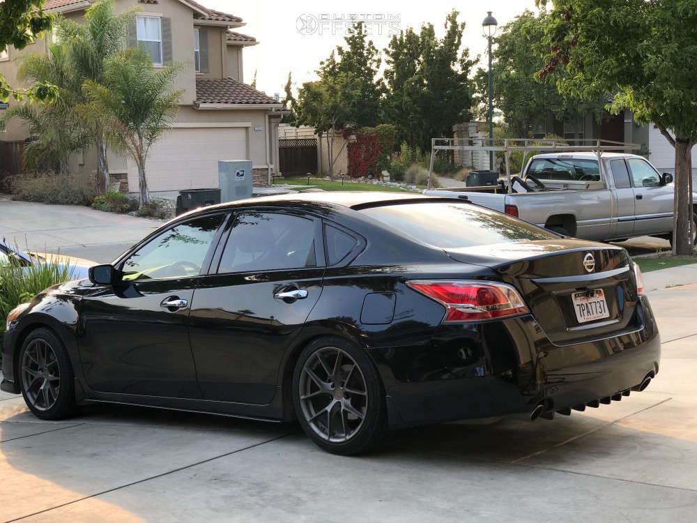 2015 Nissan Altima with 18x8 35 Aodhan Ls007 and 245/45R18 Bridgestone ...