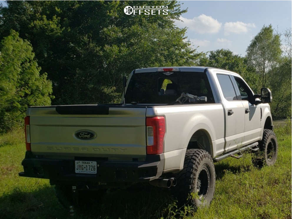 2017 Ford F-350 Super Duty with 17x9 -12 Method The Standard and 40/13 ...