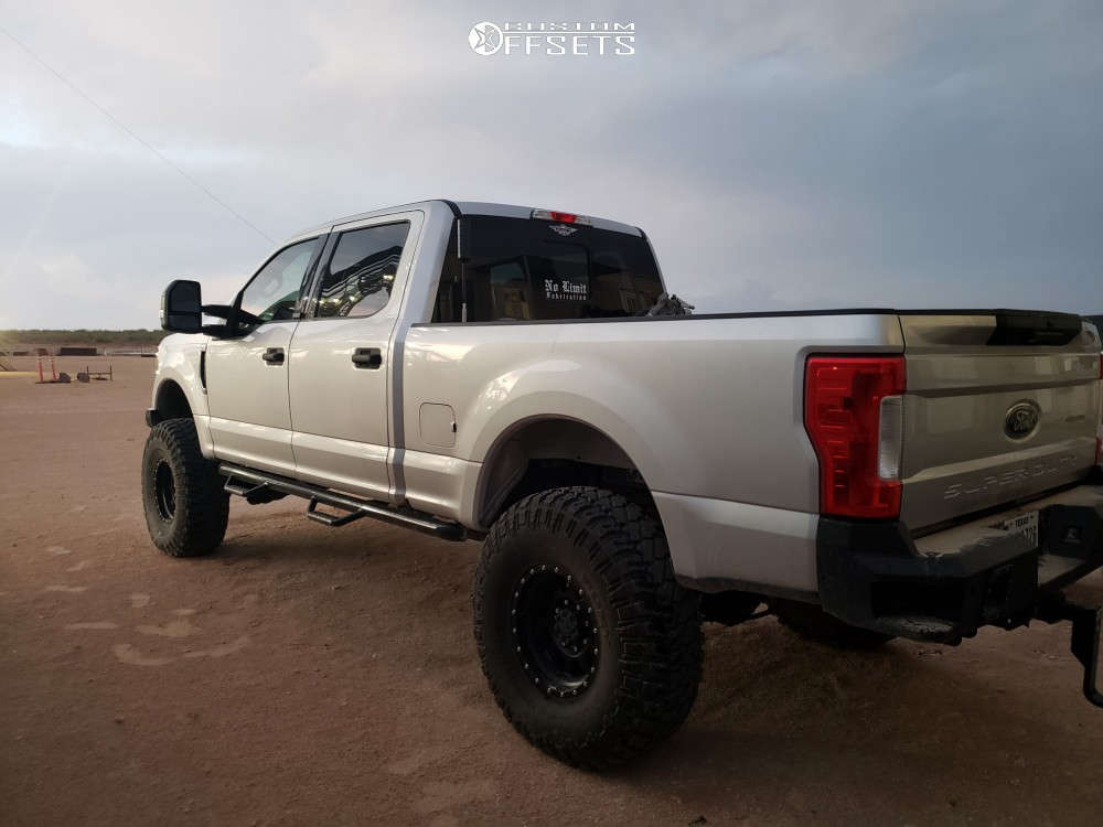 2017 Ford F-350 Super Duty with 17x9 -12 Method The Standard and 40/13 ...