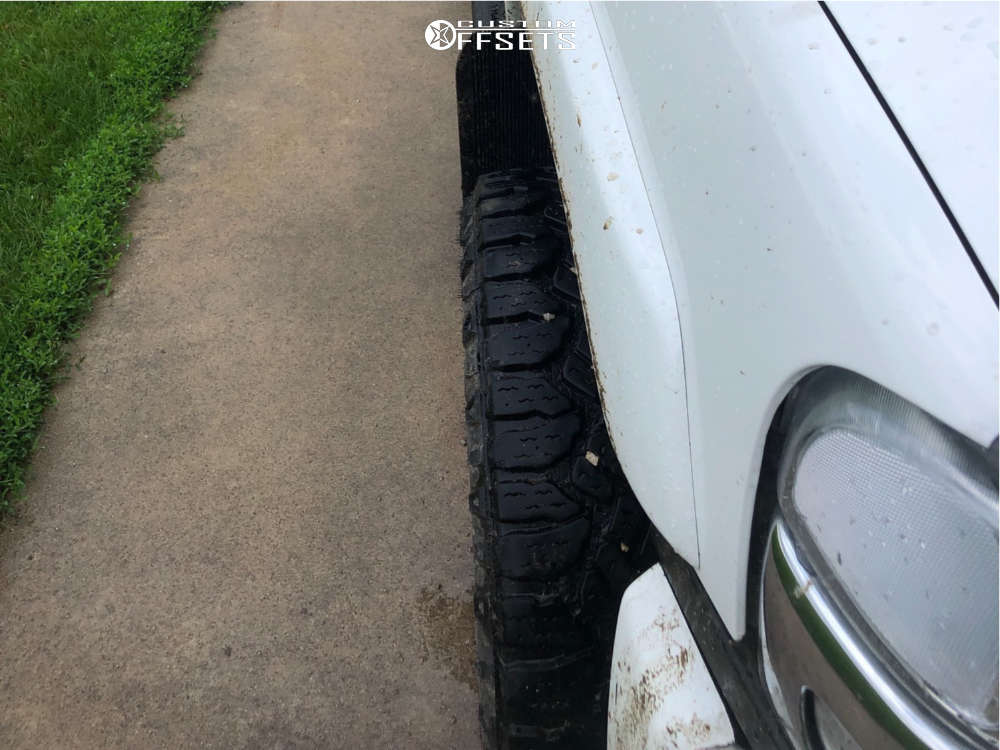 2006 GMC Sierra 2500 HD Classic with 20x10 -24 Anthem Off-Road ...