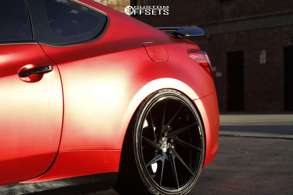 2013 Hyundai Genesis Coupe with 20x10.5 35 Niche Invert and 255/30R20 ...