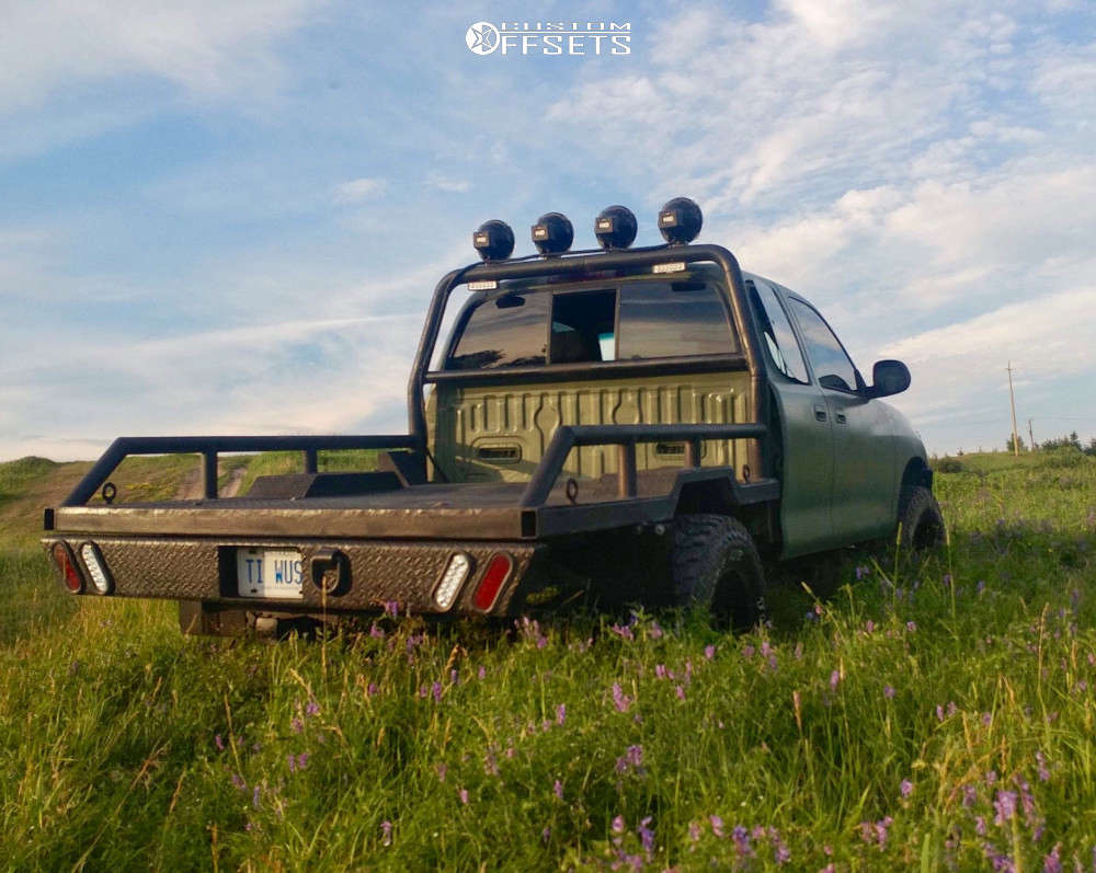 2002 Toyota Tundra with 16x9 0 Unique 297 and 33/12.5R16 BFGoodrich Mud ...