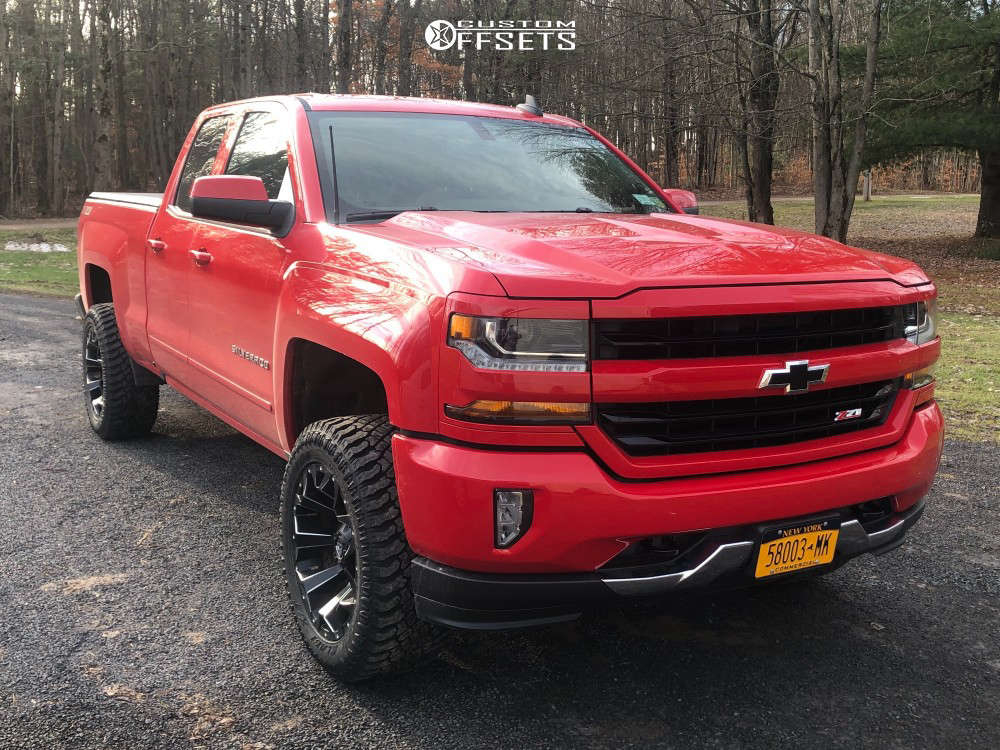 2018 Chevrolet Silverado 1500 with 20x10 -18 Fuel Assault and 33/12 ...