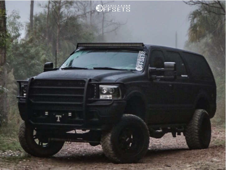 2000 Ford Excursion with 20x12 -44 Moto Metal Mo969 and 35/12.5R20 ...