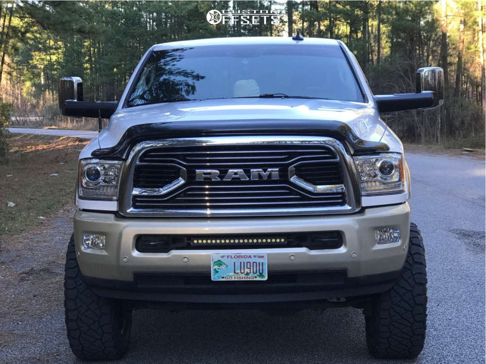 2017 Ram 2500 with 20x10 -25 Ultra Hunter and 35/12.5R20 Nitto Ridge ...