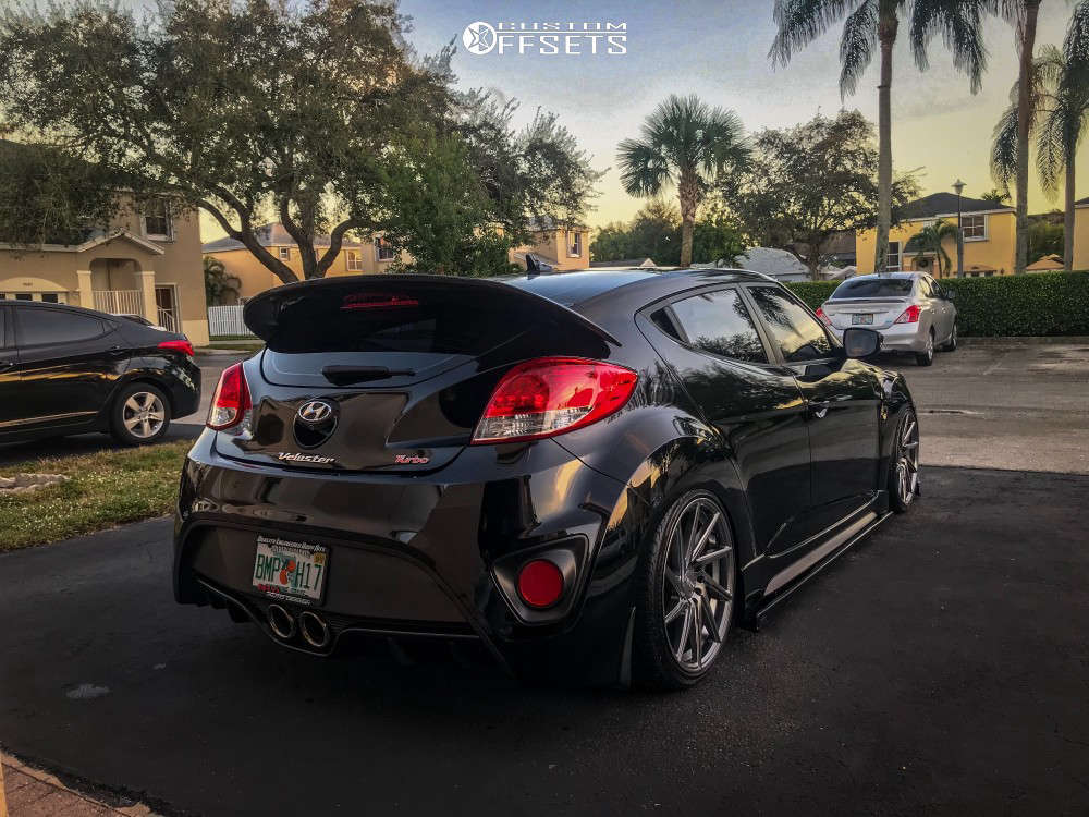 2016 Hyundai Veloster with 18x8.5 38 F1R F29 and 225/35R18 Achilles Atr ...