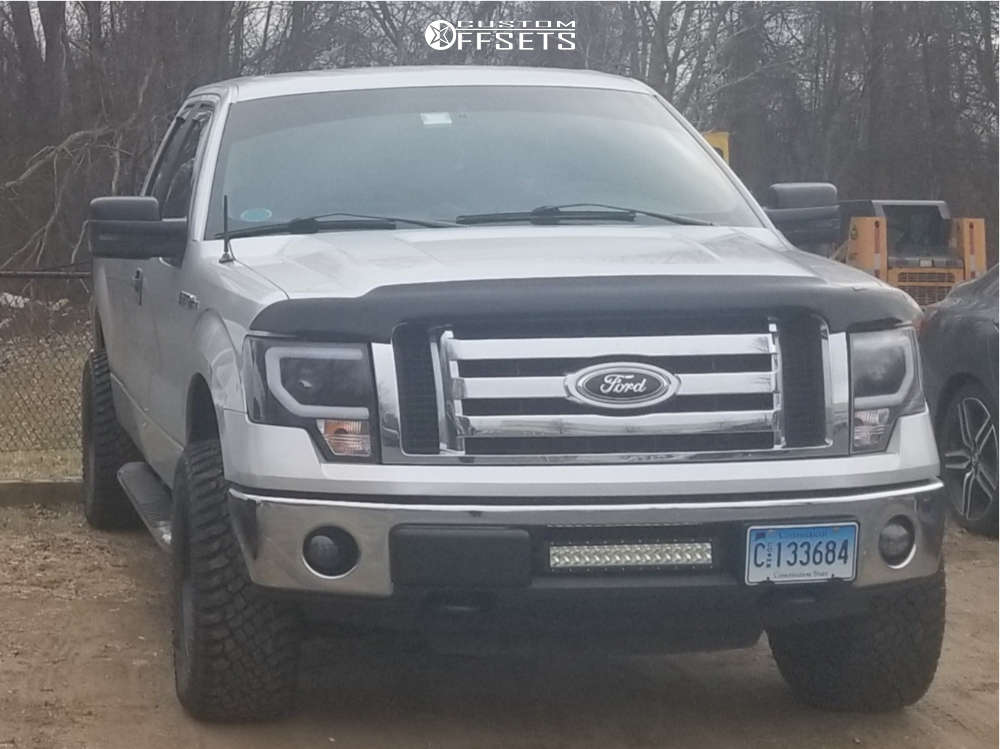 2010 Ford F-150 with 18x9 0 American Racing Ar923 and 33/12.5R18 Atturo ...