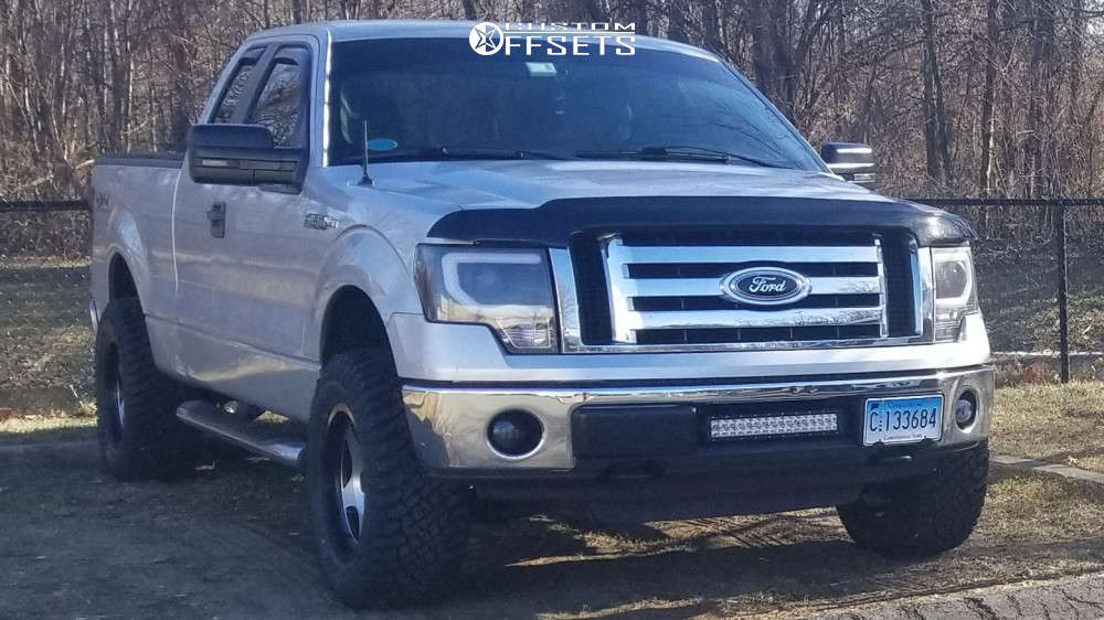 2010 Ford F-150 with 18x9 0 American Racing Ar923 and 33/12.5R18 Atturo ...