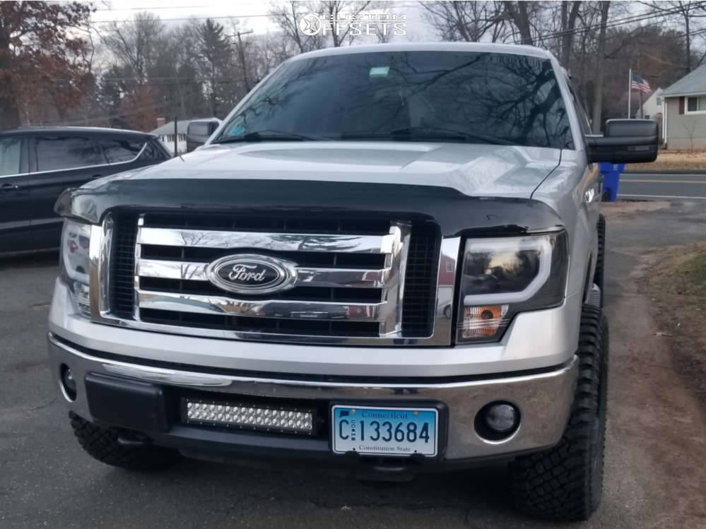 2010 Ford F-150 with 18x9 0 American Racing Ar923 and 33/12.5R18 Atturo ...