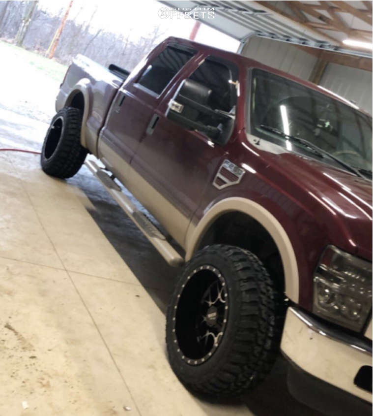 2008 Ford F-250 Super Duty with 20x12 -44 Moto Metal MO986 and 33/12 ...