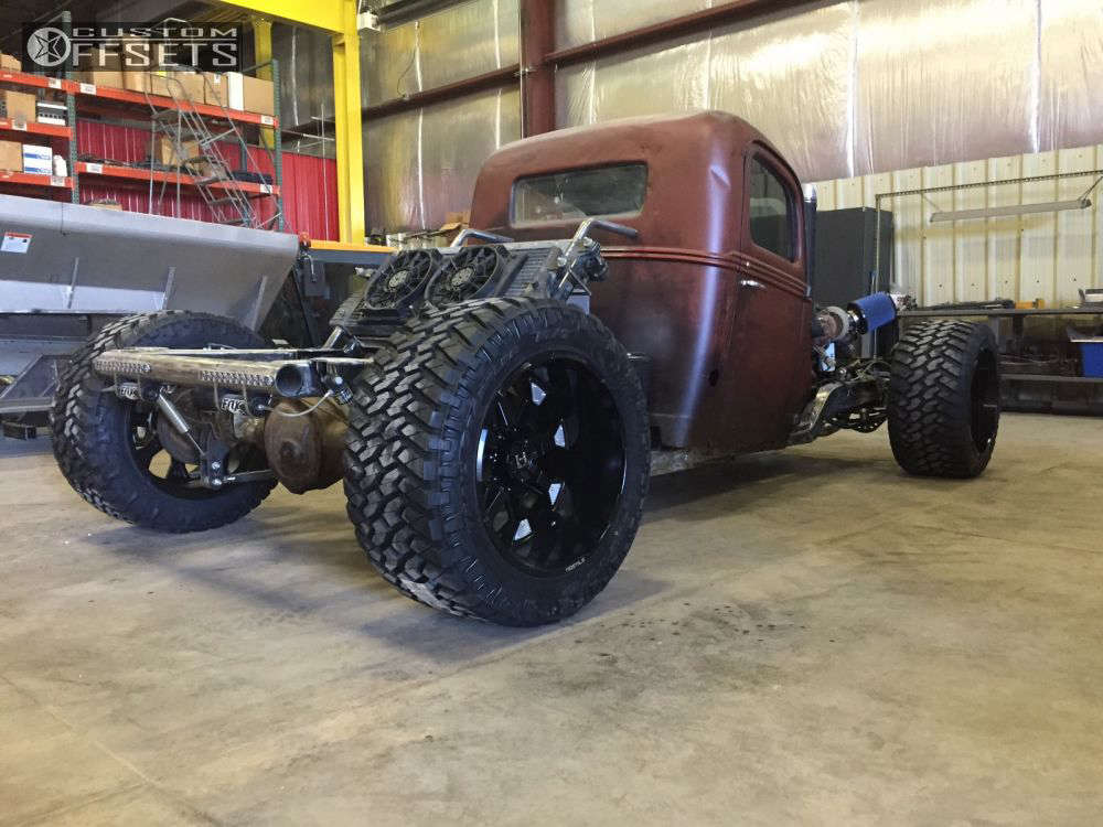 1939 Ford Classic Pickup with 22x14 -76 Hostile Knuckles and 355/40R22 ...