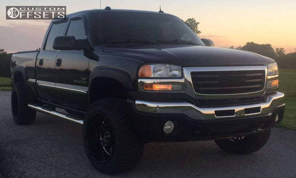 2005 GMC Sierra 2500 HD with 20x12 -51 Vision Rage and 33/12.5R20 ...