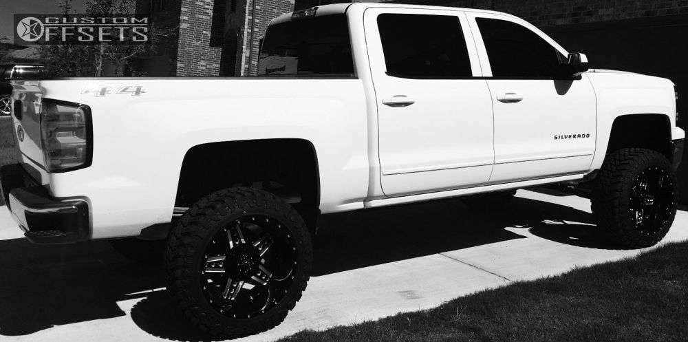 2015 Chevrolet Silverado 1500 with 22x12 -44 RBP Colt and 35/12.5R22 ...