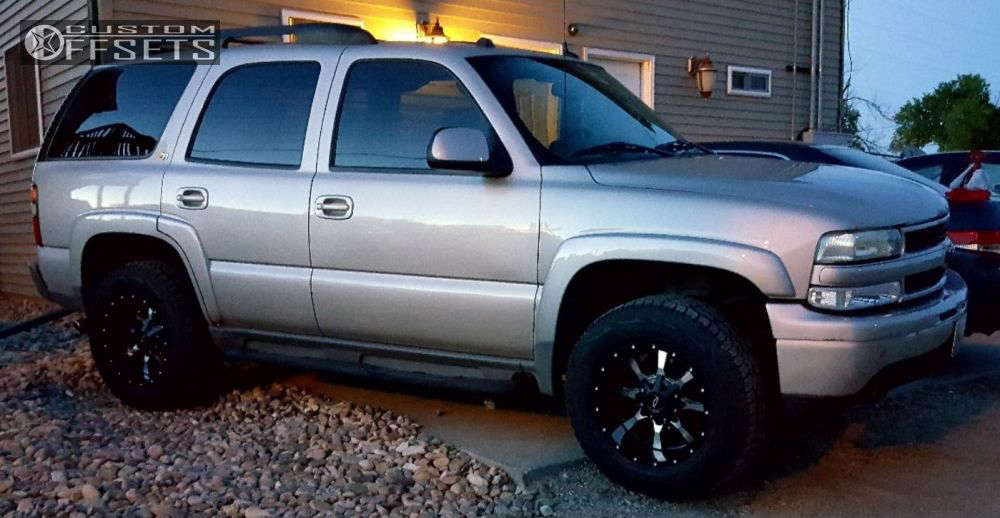 2004 Chevrolet Tahoe with 18x10 -24 Moto Metal MO970 and 275/65R18 ...