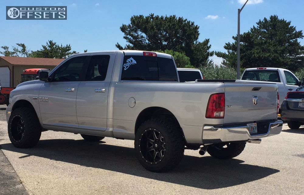 2014 Ram 1500 with 20x12 -44 Fuel Maverick and 33/12.5R20 Toyo Tires ...