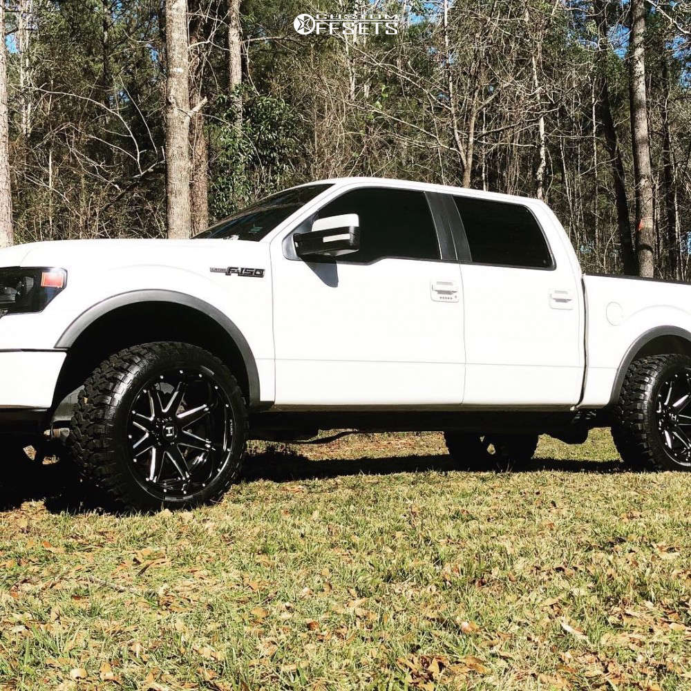 2014 Ford F-150 with 22x12 -44 Hostile Alpha and 35/12.5R22 RBP ...