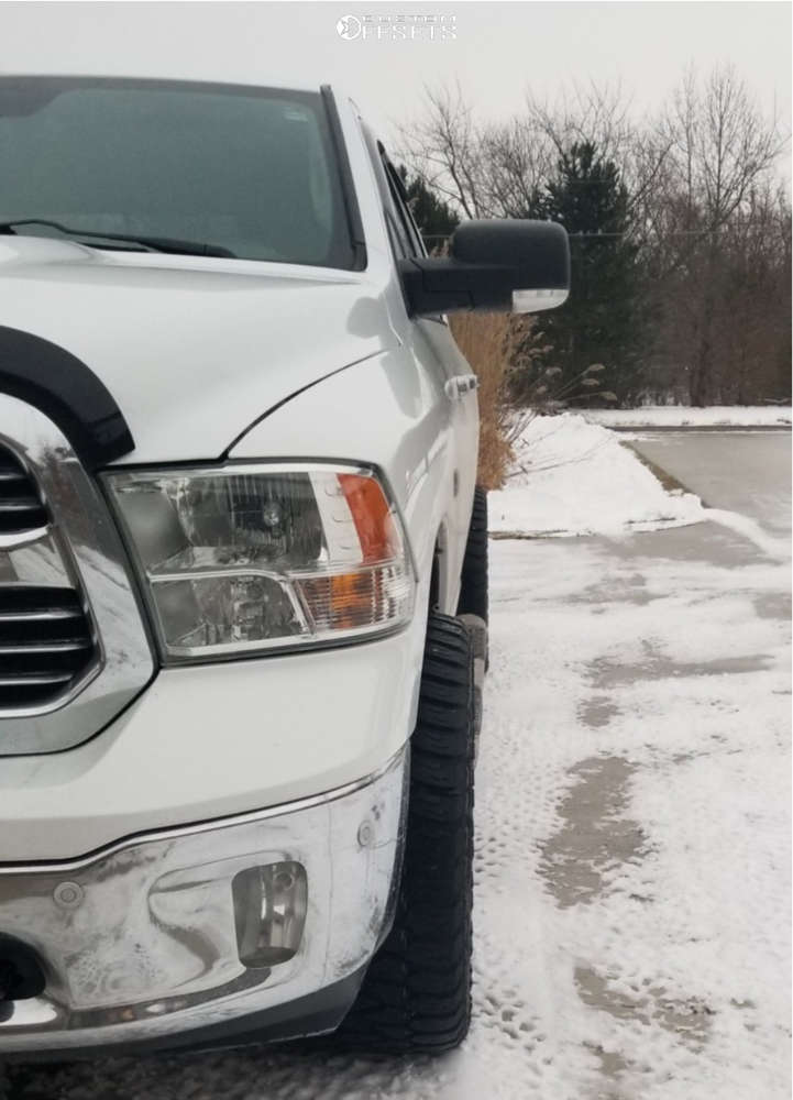 2015 Ram 1500 with 22x10 0 Red Dirt Road Rd04 and 33/12.5R22 AMP ...