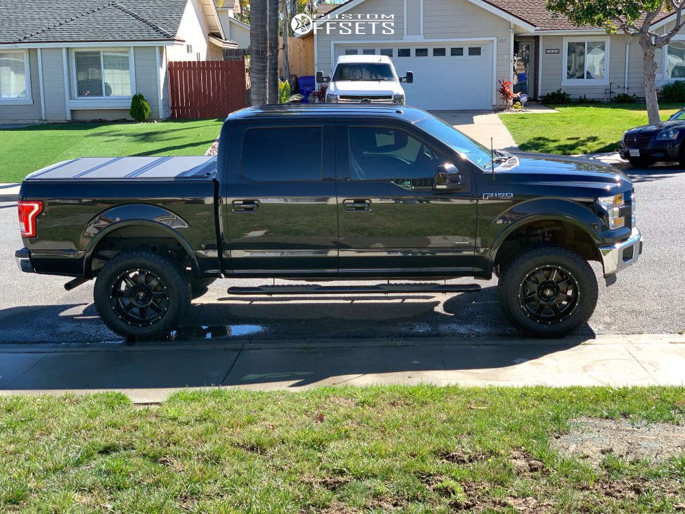 2015 Ford F-150 with 20x9.5 -6 Pro Comp Series 83 and 35/12.5R20 Pro ...