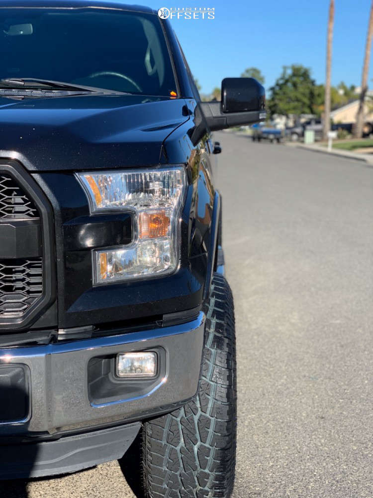 2015 Ford F-150 with 20x9.5 -6 Pro Comp Series 83 and 35/12.5R20 Pro ...