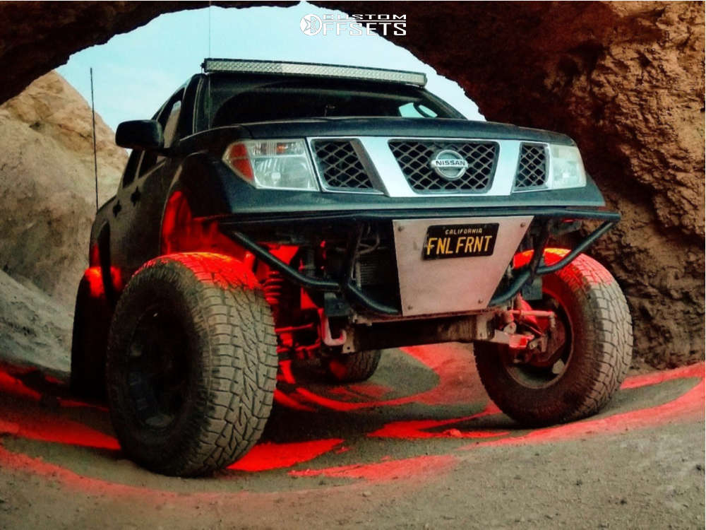 2008 Nissan Frontier with 18x9 -6 Pro Comp Series 89 and 35/12.5R18 Pro ...