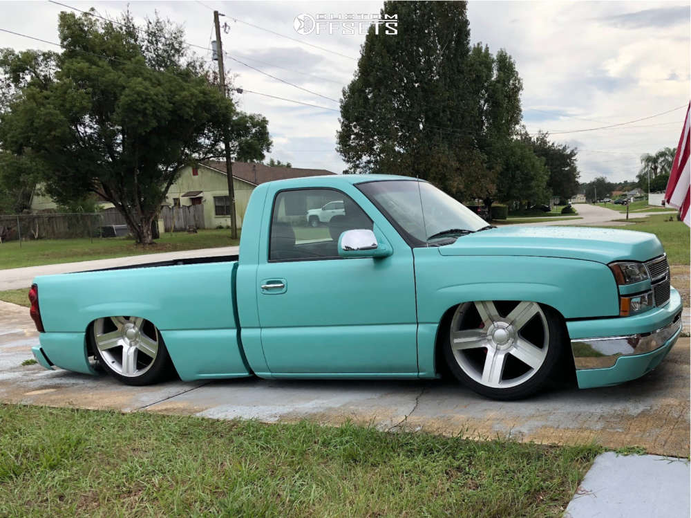 2000 GMC Sierra 1500 with 24x10 31 OE Performance 147 and 295/35R24 ...