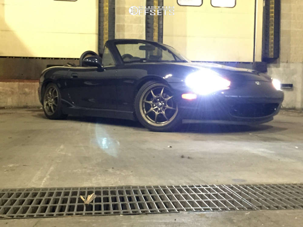 1999 Mazda MX-5 Miata with 16x7 40 Rota Circuit 8 and 195/45R16 Maxxis ...