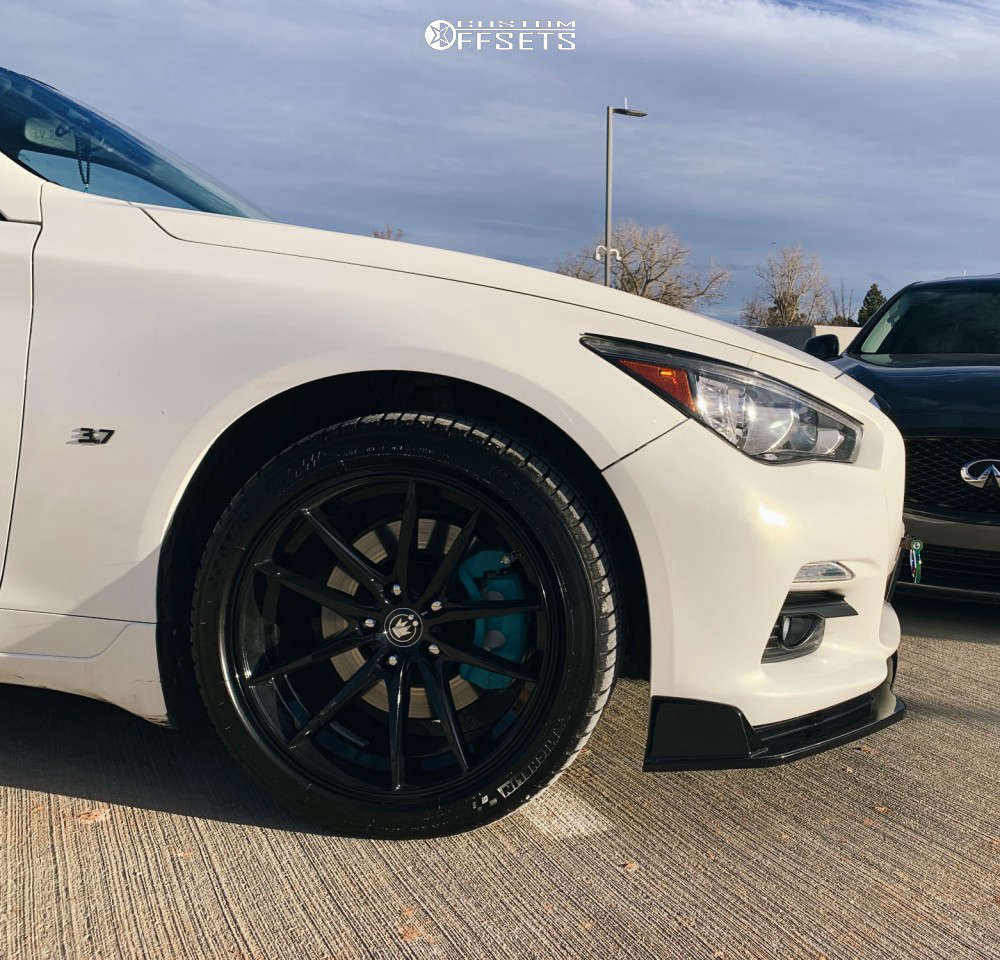 2014 INFINITI Q50 with 18x9 35 Konig Oversteer and 245/40R18 Michelin ...