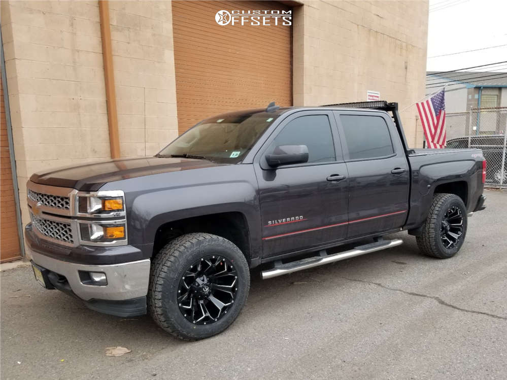 2015 Chevrolet Silverado 1500 with 20x10 -18 Fuel Assault and 305/55R20 ...