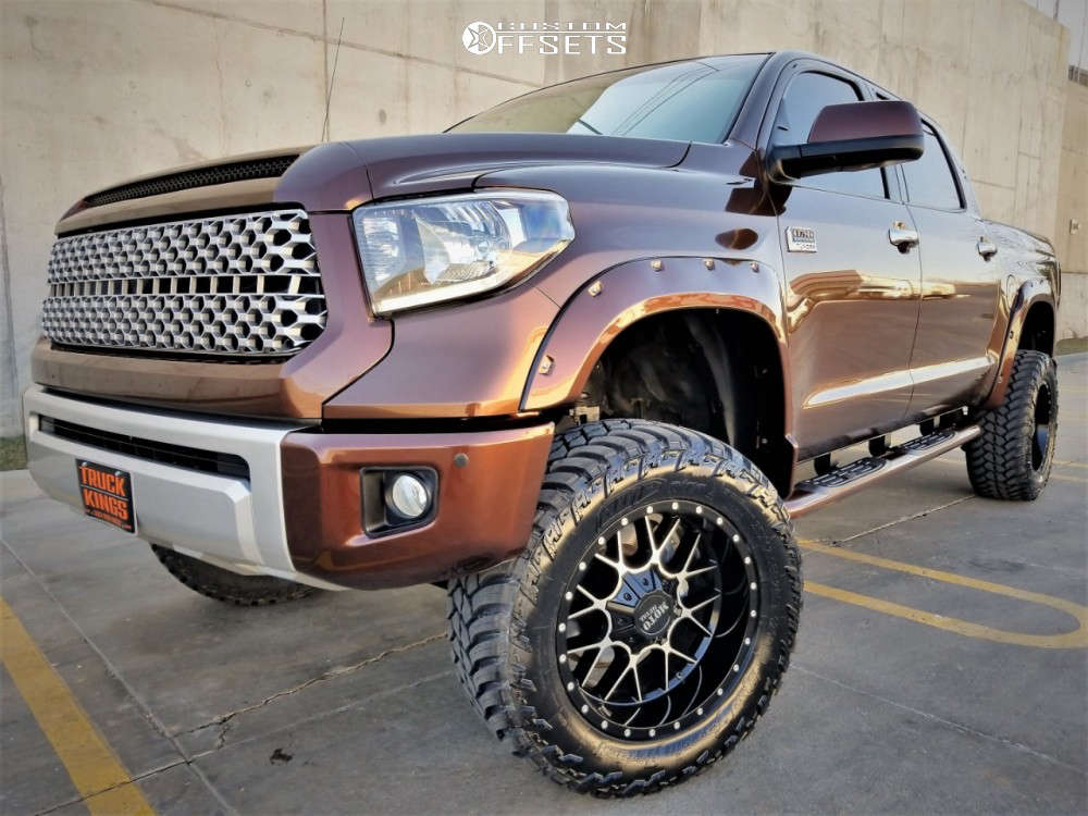2014 Toyota Tundra with 20x9 0 Moto Metal Mo986 and 35/12.5R20 AMP Mud ...