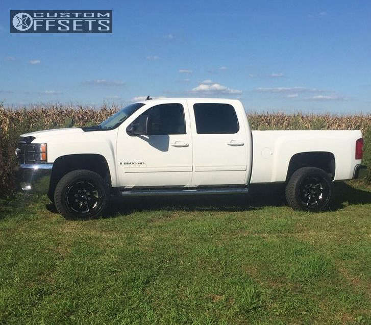 2009 Chevrolet Silverado 2500 HD with 22x12 -43 Fuel Turbo and 305 ...