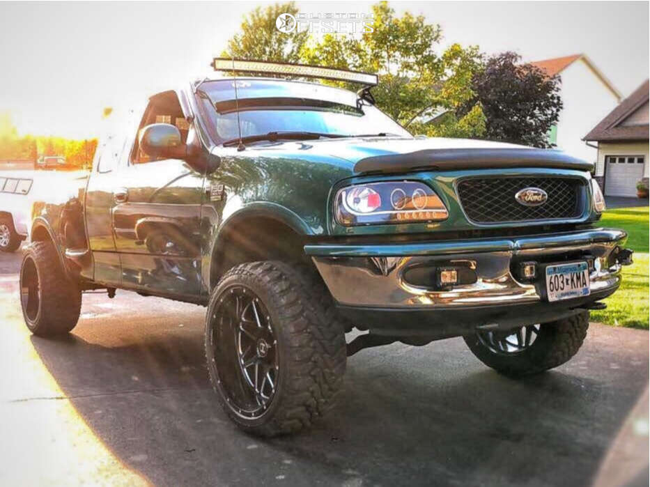 1998 Ford F-150 with 22x12 -44 Hostile Sprocket and 33/12.5R22 Radar ...