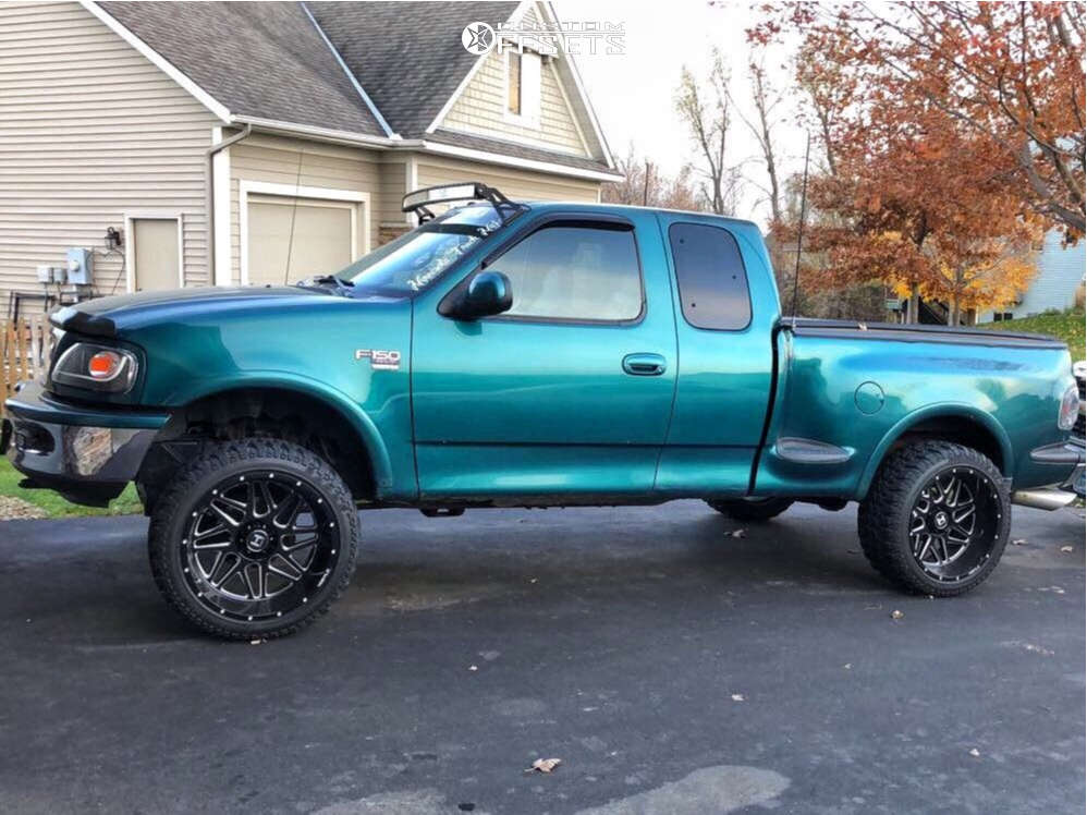 1998 Ford F-150 with 22x12 -44 Hostile Sprocket and 33/12.5R22 Radar ...