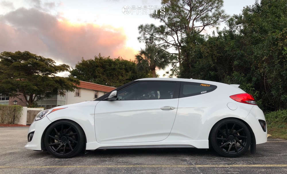 Lowered Black Veloster