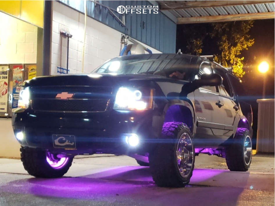 2007 Chevrolet Tahoe with 20x12 -44 Moto Metal Mo962 and 33/12.5R20 ...