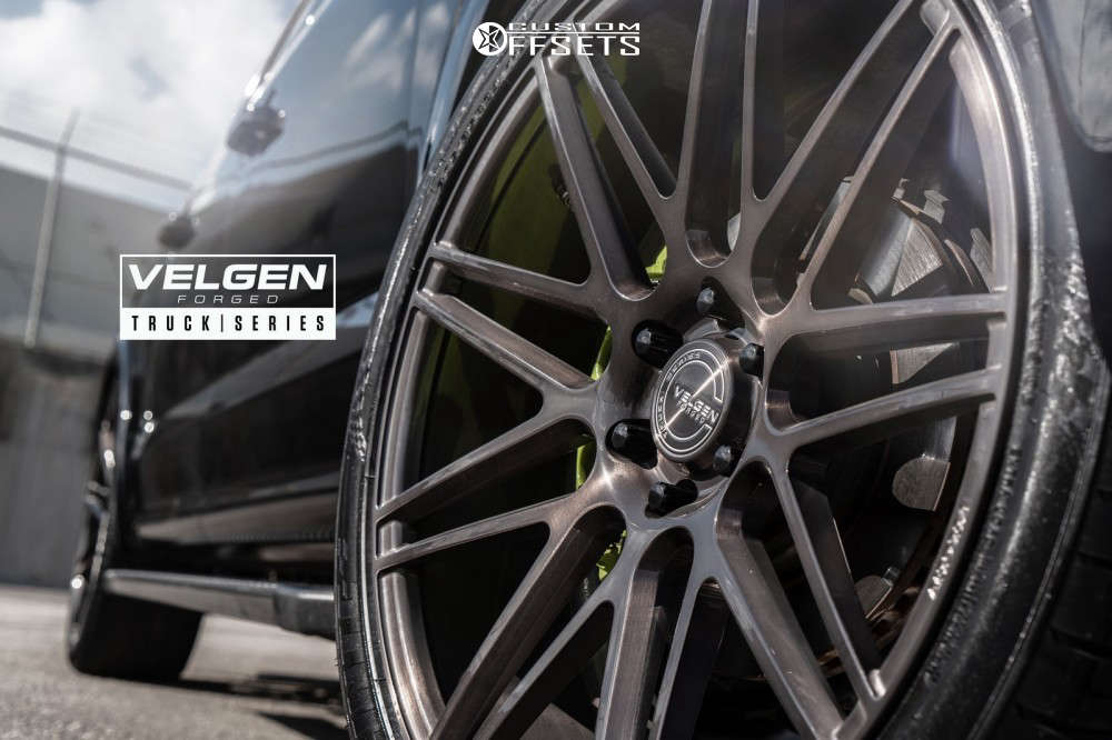 2018 Ford F-150 with 24x10 30 Velgen VFT9 and 305/35R24 Delinte D8 ...