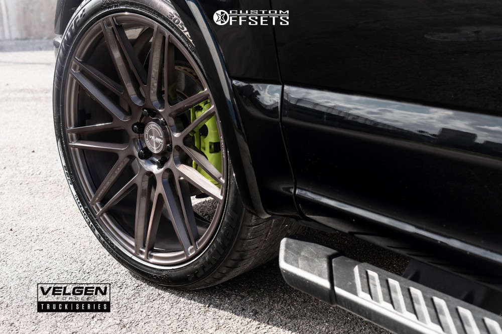 2018 Ford F-150 with 24x10 30 Velgen VFT9 and 305/35R24 Delinte D8 ...