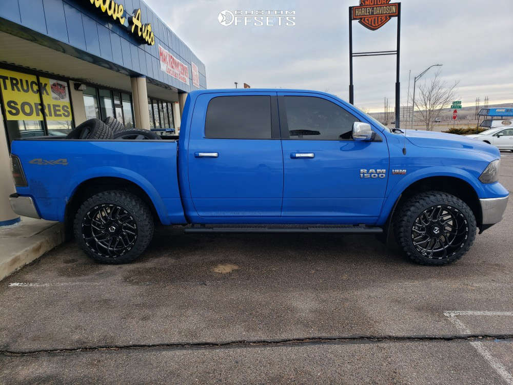 2018 Ram 1500 with 22x12 -44 TIS 544BM and 33/12.5R22 Atturo Trail ...