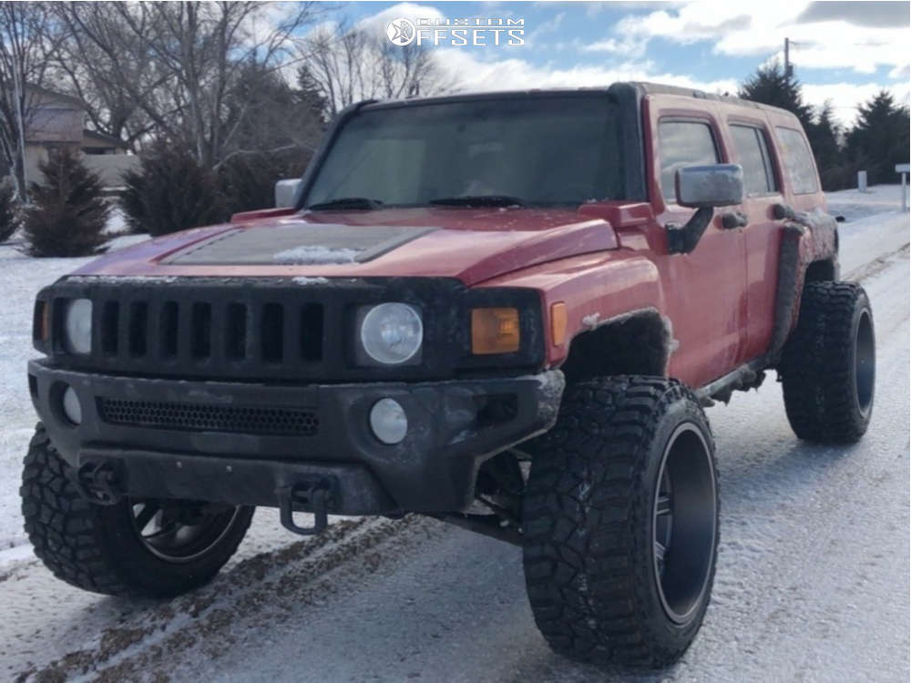 2007 HUMMER H3 with 22x14 -76 Moto Metal Mo984 and 325/50R22 Cooper ...