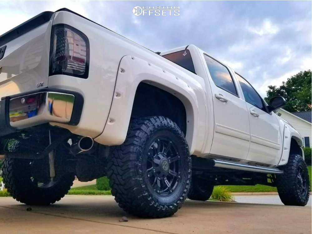 2013 Chevrolet Silverado 1500 with 18x9 -12 Anthem Off-Road Defender ...